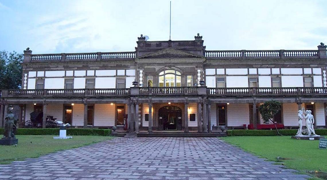 Una pintura del gobernador, el costo para exponer en el Francisco ...