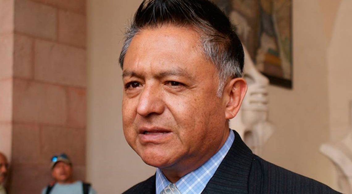 Ángel Castillo, exdirigente, renuncia a su militancia al PRI - Astrolabio